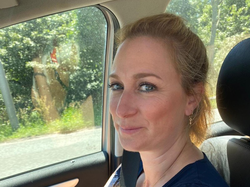 Fabienne de Vries: van TMF-icoon uit de jaren 90 tot invloedrijke presentatiecoach en media ...